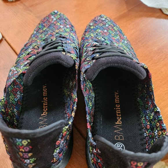 bernie mev. | Shoes | Bernie Mev Womans Gummies Flat Shoe Size72 | Poshmark